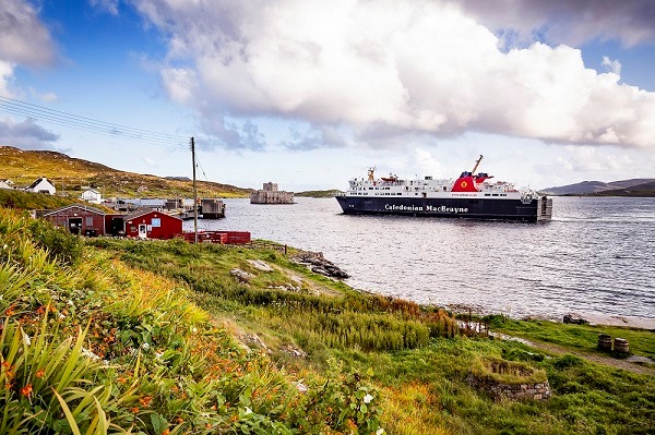 Passengers heed government advice as CalMac traffic drops by 95% – ESIN